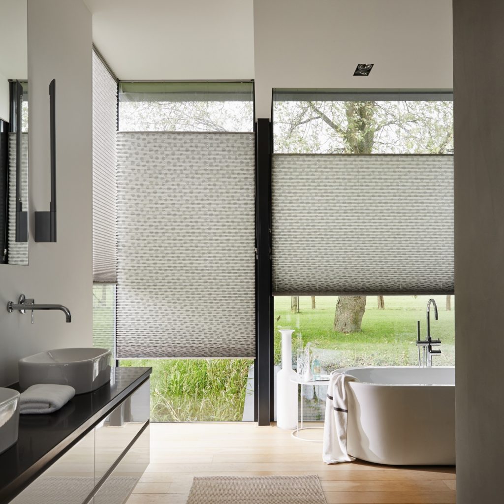 Stores plissés sur-mesure - Maison Bleue Luxembourg
